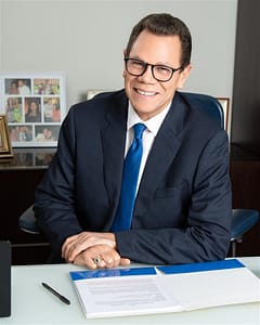 Former CDB President Dr Warren Smith Dies - Antigua News Room