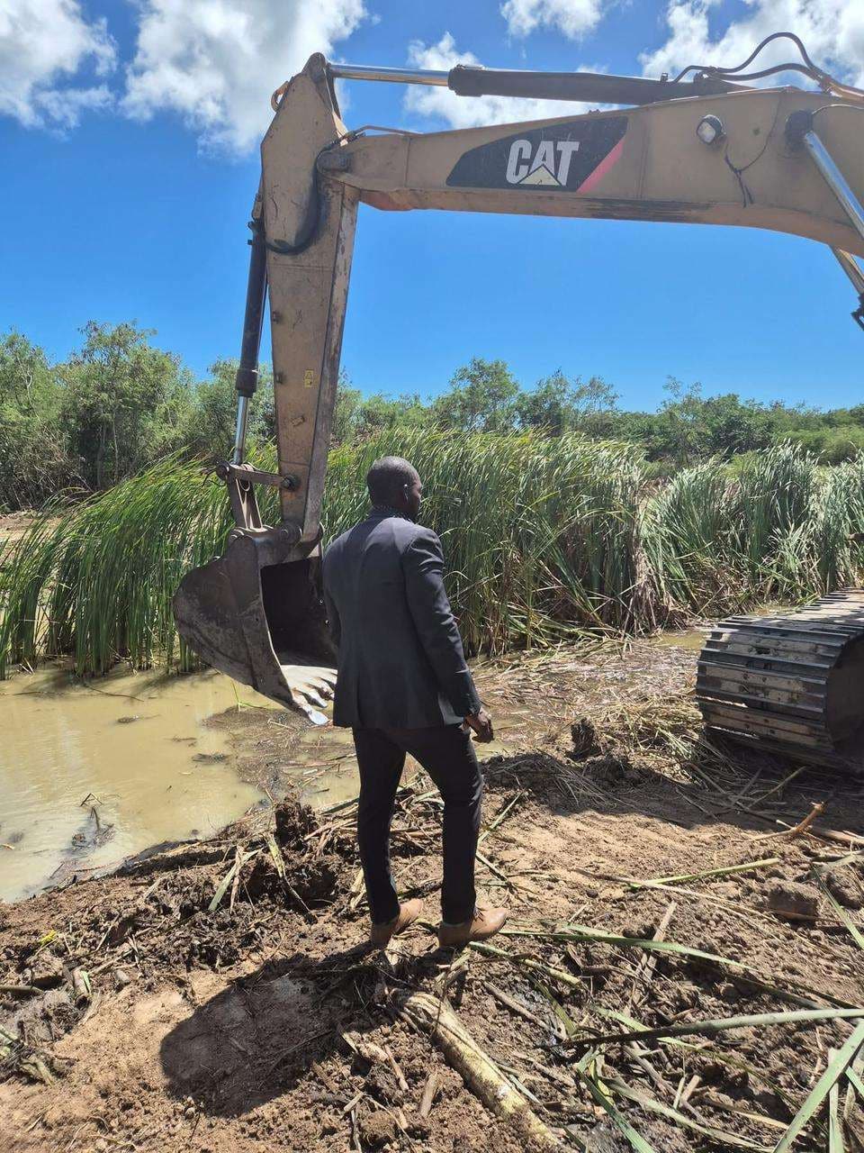 Senator George Pushes Waterway Cleaning Drive in St. Mary’s South ...